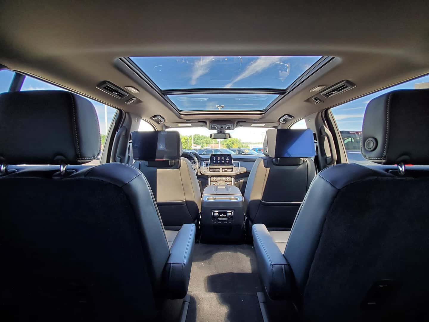 SUV with Captain Seats | SUVs with Second Row Captain's Chairs