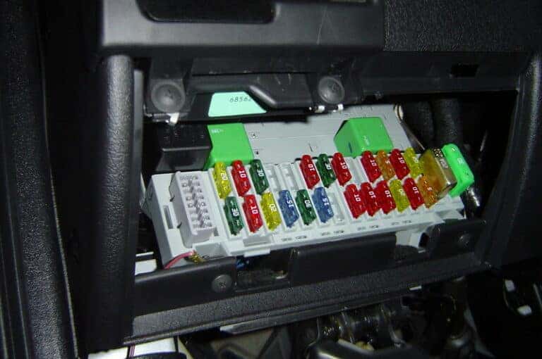 How to read a car's fuse box | #1 Cochran Chevrolet Youngstown
