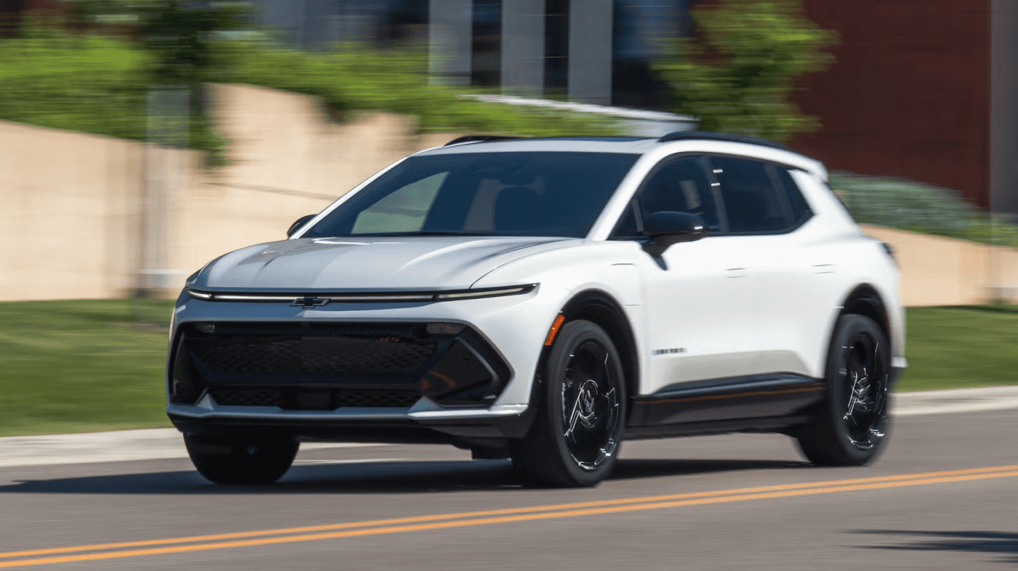 2025 Chevy Equinox vs. the Equinox EV | Richard Lucas Chevy